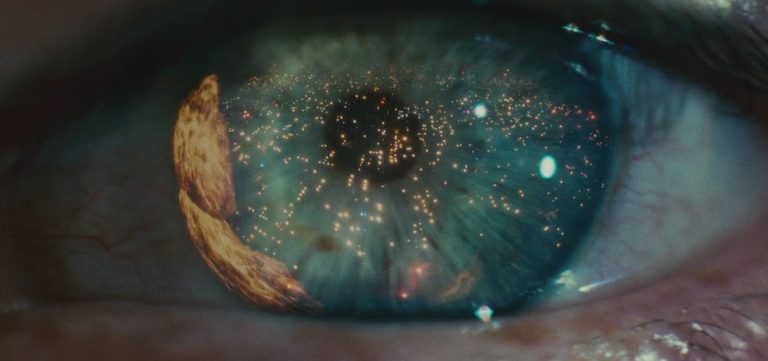 Extreme Close-Up - The Art of Eyes in Film - Horror Land - The Horror ...